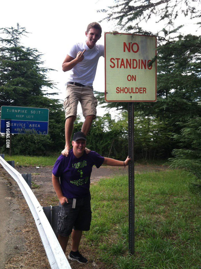 We got some badass over the shoulder! - 9GAG