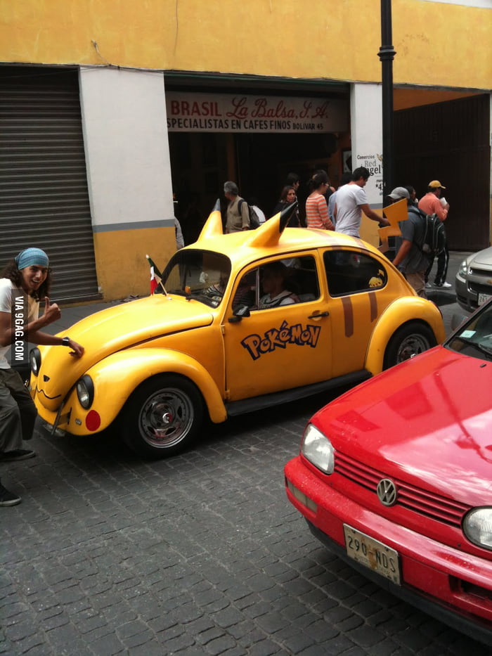 Volkswagen Pikachu in Mexico city! - 9GAG