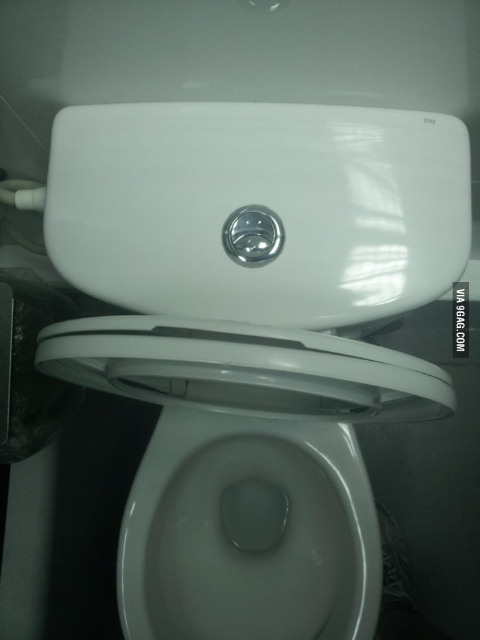 Sad toilet is sad - 9GAG