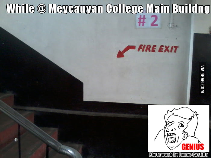 While @ MC . BULPRISA 2012 - 9GAG