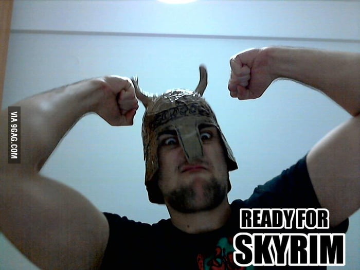 ANYBODY ELSE WAITING FOR SKYRIM? - 9GAG