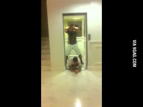 Epic fail gangnam style - 9GAG