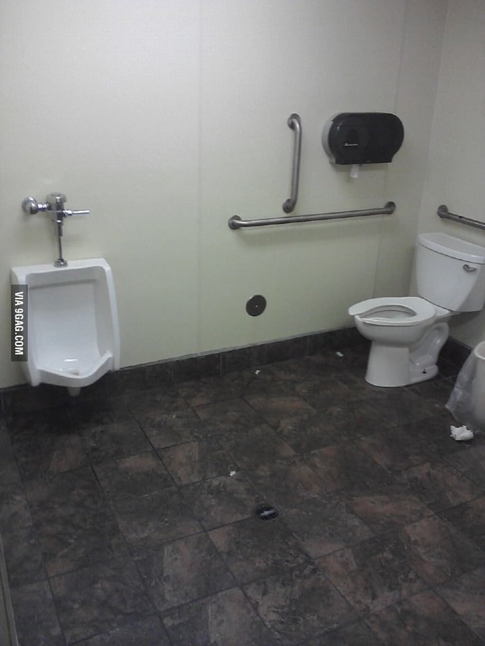 Awkward ass bathroom at local walgreens - 9GAG