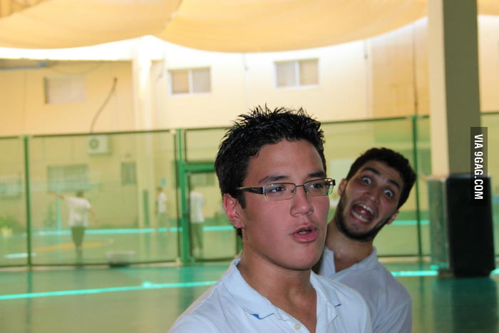 First photobomb attempt - 9GAG