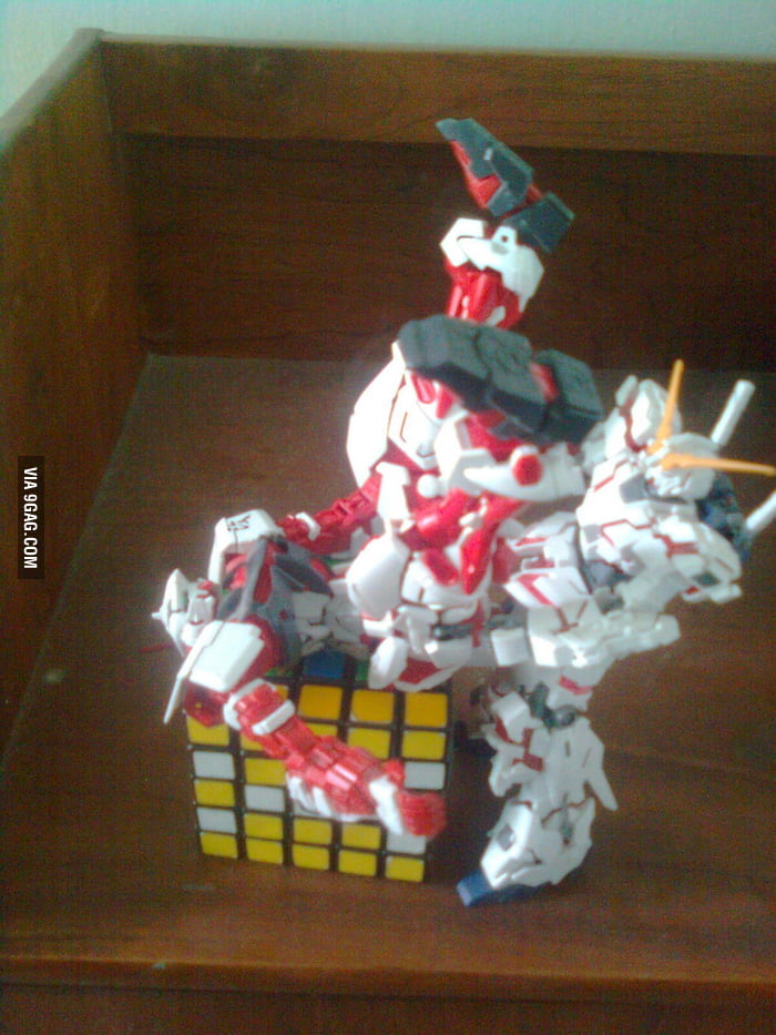 Somebody Please Explain - 9GAG