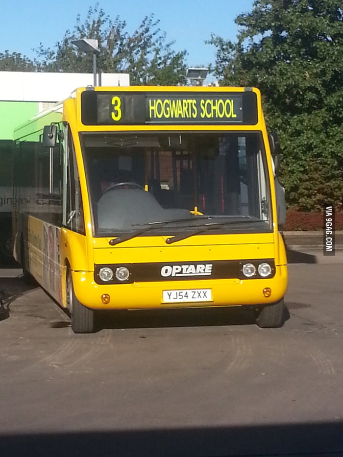 Hogwarts bus - 9GAG