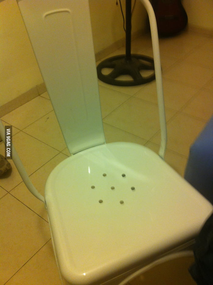Farts chair! - 9GAG