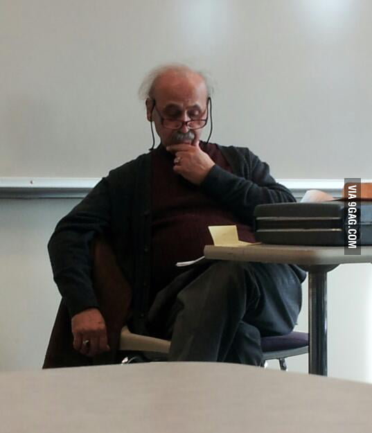 My physics professor looks like Einstein - 9GAG