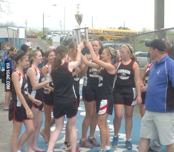 8 girls 1 cup ! - 9GAG