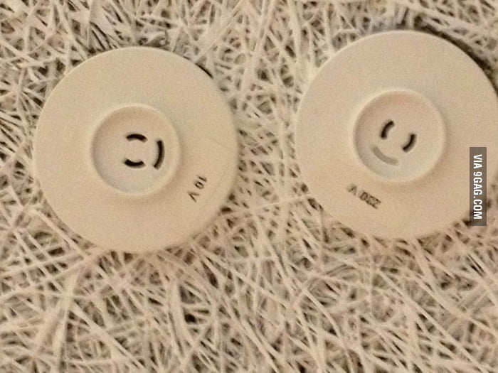 Happy power socket is happy - 9GAG