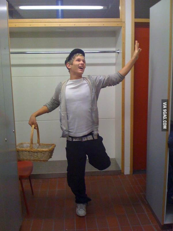 Gayness level over 9000! - 9GAG