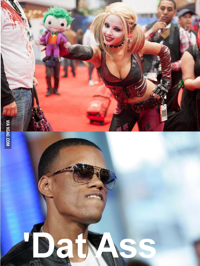 Background guy loves cosplay - 9GAG