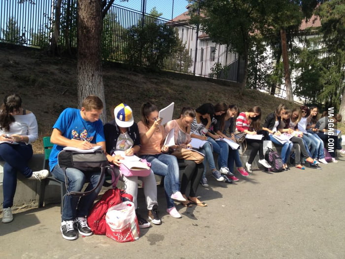 Romanian students - 9GAG