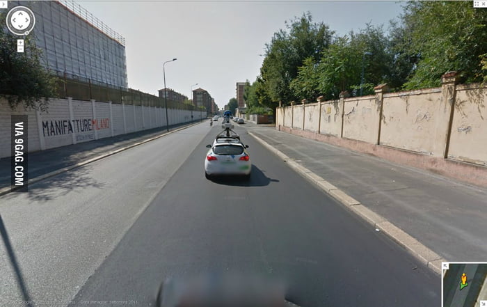 Googleception: Google car caught by....Google car - 9GAG