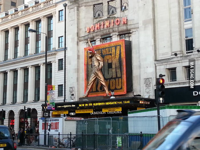 Guess who is being awesome ;)? - 9GAG