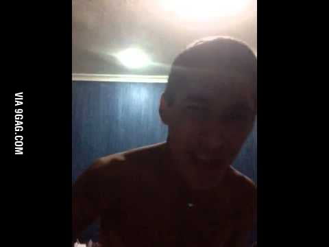 Funny fake singing - 9GAG