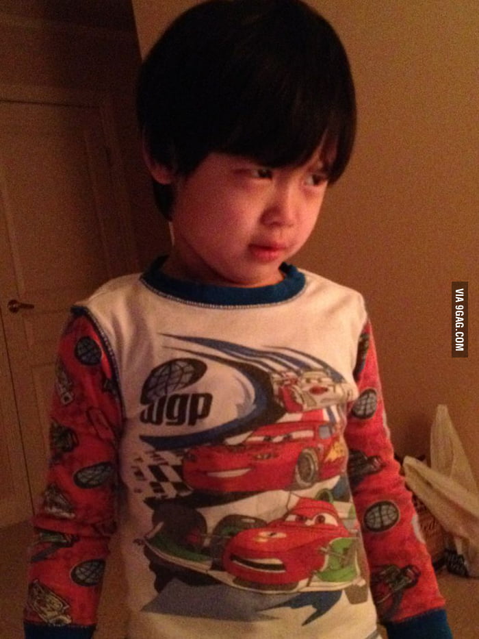 Asian kid is not impressed. - 9GAG