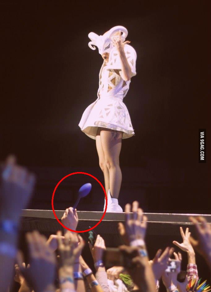 Someone will get spoon-ed later - 9GAG