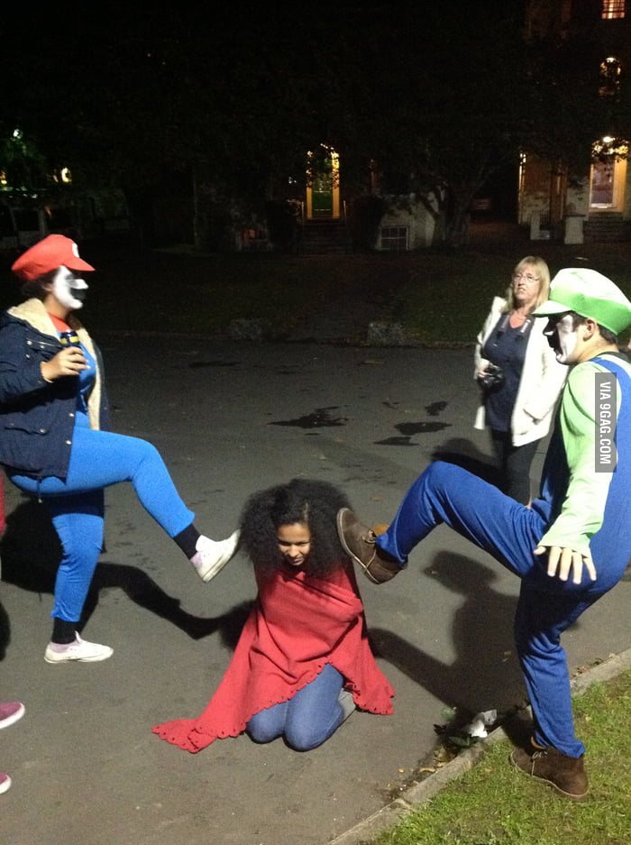 Mario & Luigi on real life! - 9GAG