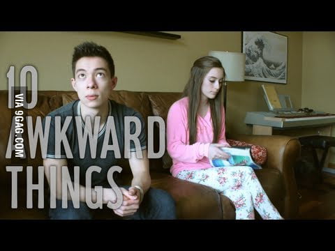 10 Awkward Things We All Do - 9GAG