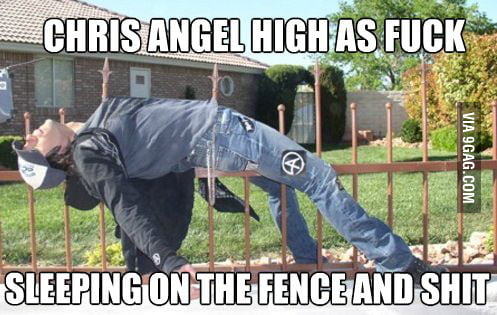 CHRIS ANGEL JUST BIENG HIMSELF - 9GAG