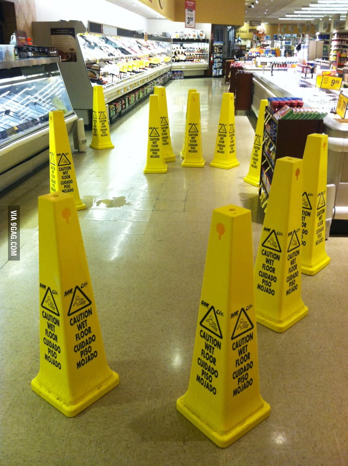 and-no-one-slipped-that-day-9gag