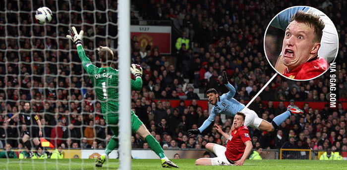 Phil Jones Memes, please!!! - 9GAG