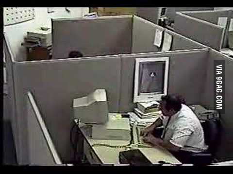 Epic trolling in the office - 9GAG