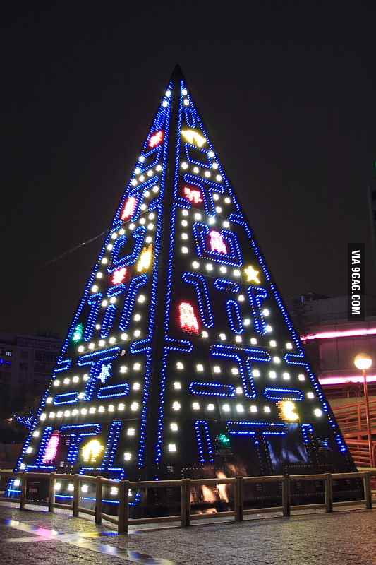 Geek christmas tree - 9GAG