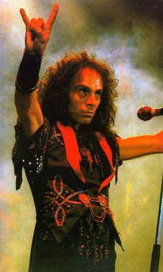Dio, warding off evil spirits, so that people will get home safely ...