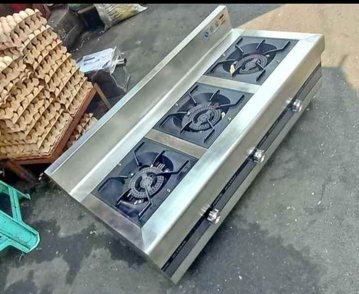 RTX 9090 Ultra - 9GAG