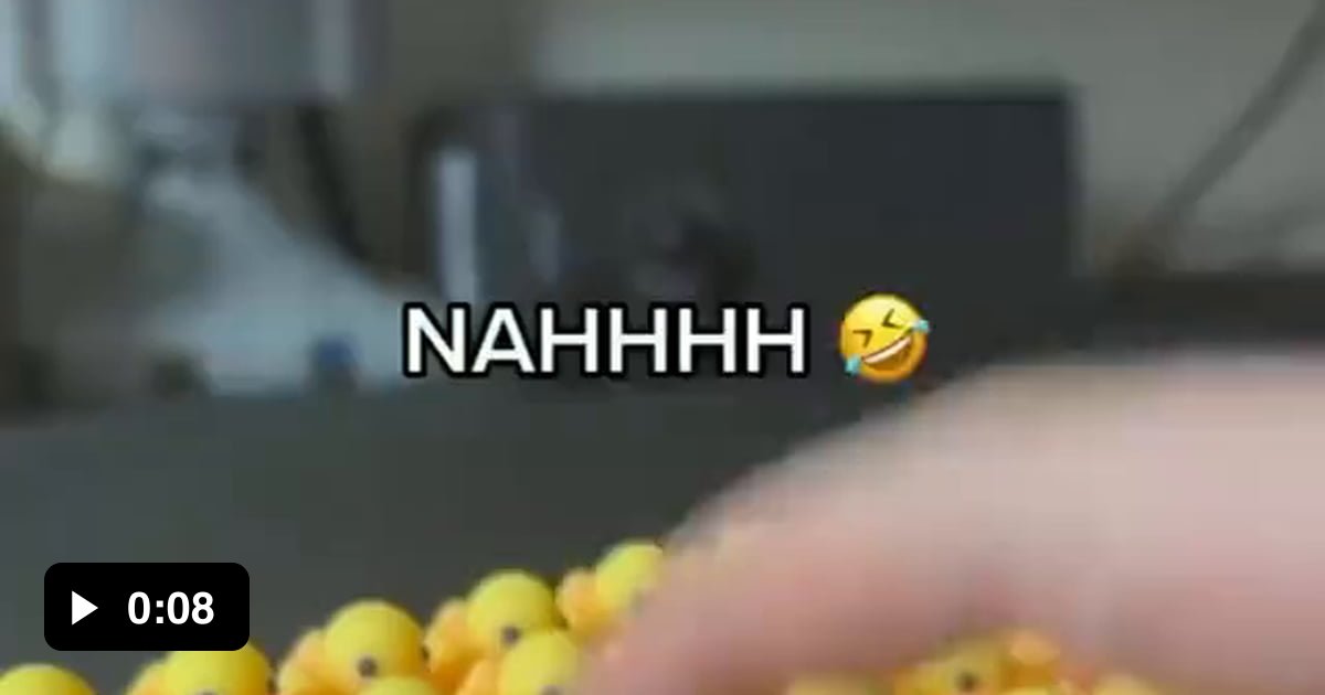 MF’er can type 105 “quacks” a minute. - 9GAG