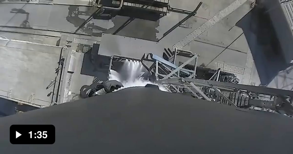 Timelapse of SpaceX Falcon 9 first stage launch, boostback burn ...