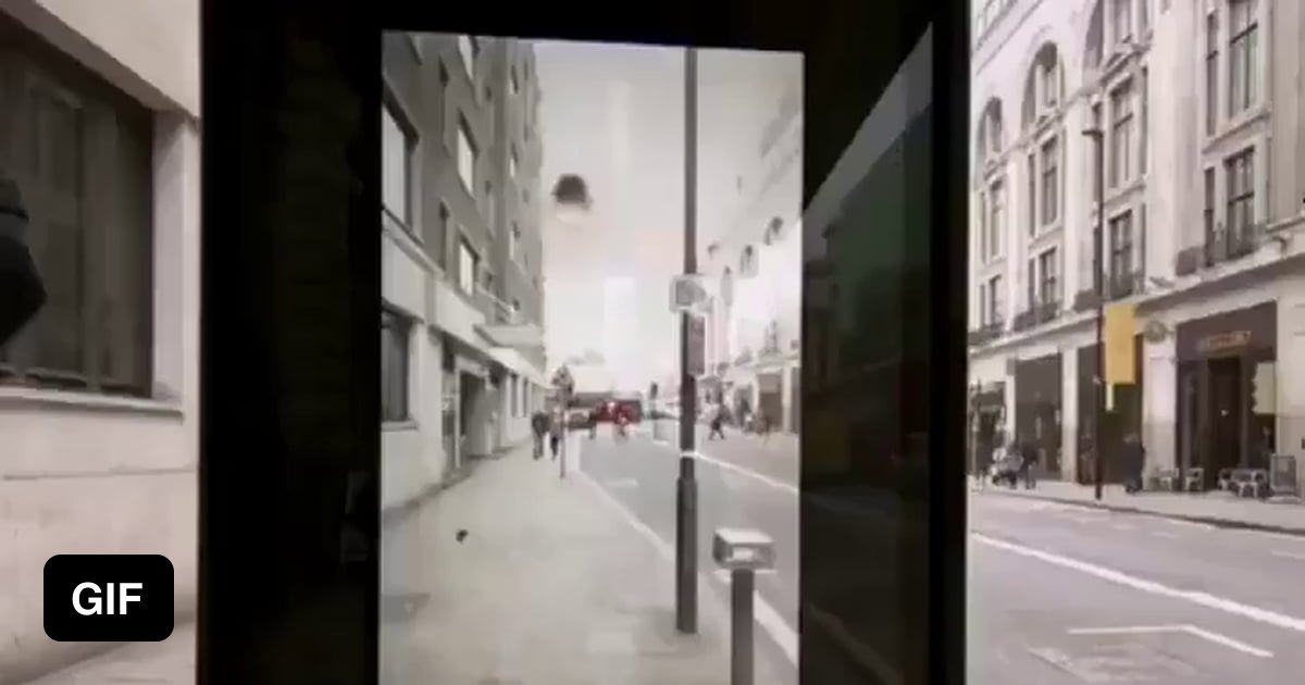 Pepsi ads with augmented reality at a bus stop - 9GAG