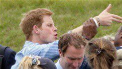 “queen lizzy is a PUSSIO” - 9GAG