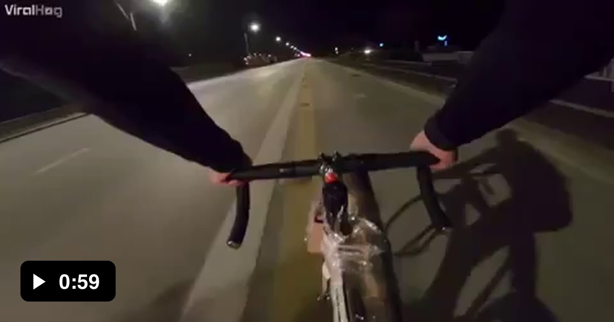 The proper way to “road rage” on a bicycle. (Watch thru to the end. It ...