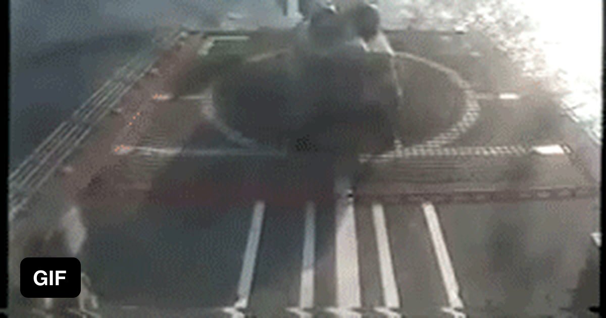 Something went terribly wrong - 9GAG