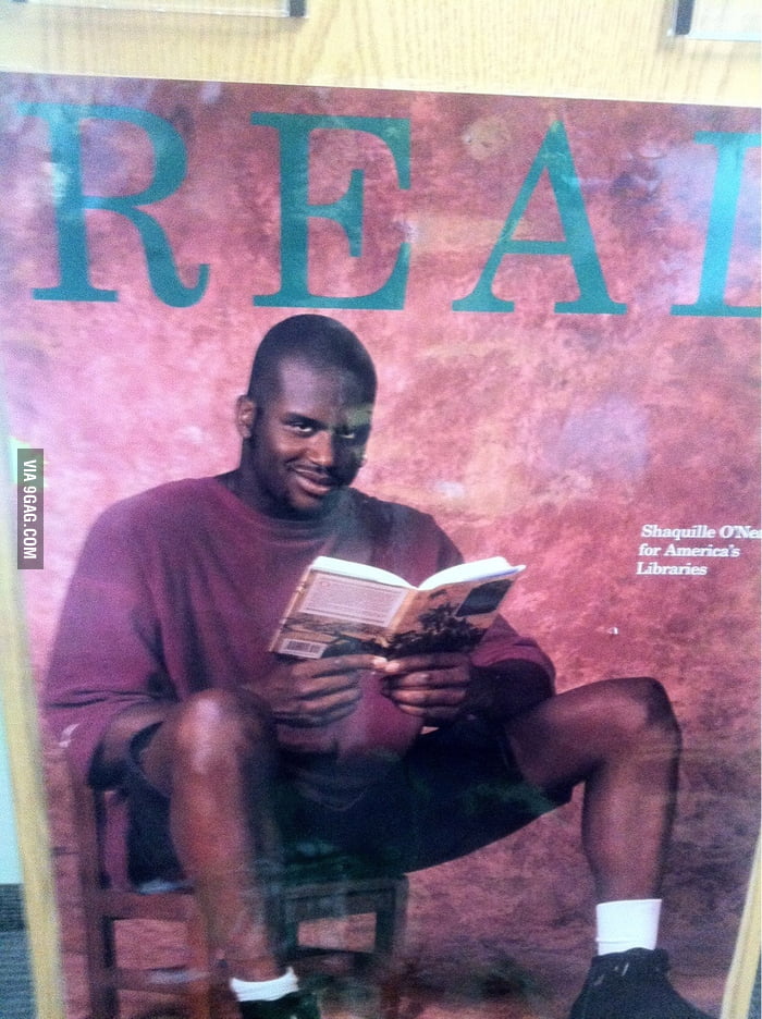 Creepy Shaq watches us while we read in our school library - 9GAG
