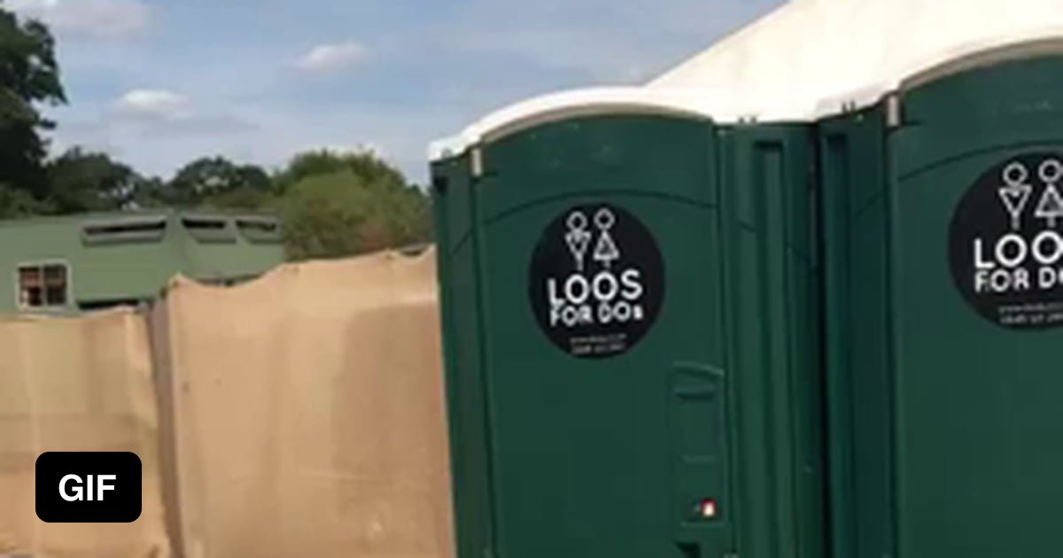 Porta-potties at festivals are so disgusting - 9GAG