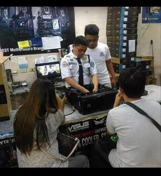 Windows Security Update. - 9GAG