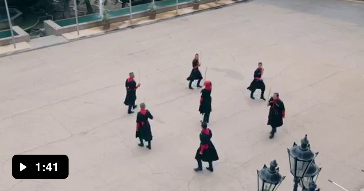Royal Circassian guard of the Jordanian king sword play - 9GAG