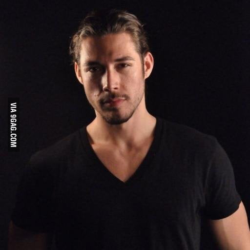 This guy have a voice of a god( Matthew Rhode aka Ducksauce) - 9GAG