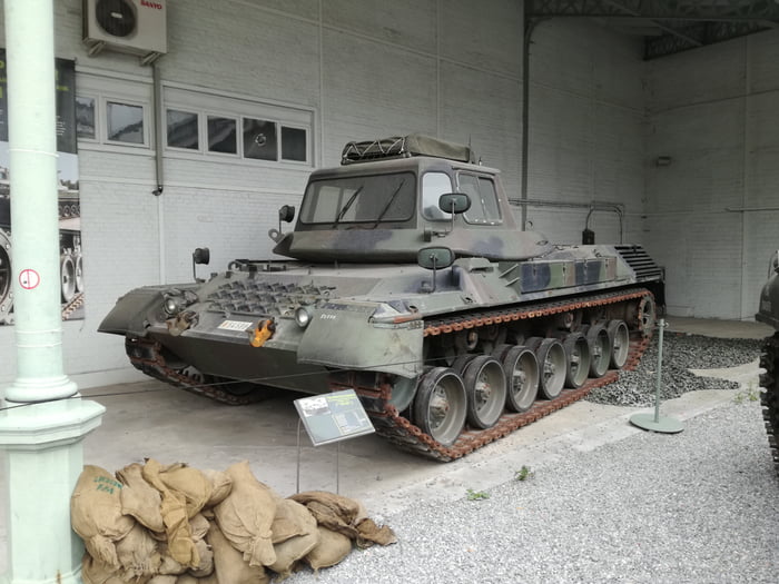 Fahrschule Panzer Leopard 1 - 9GAG