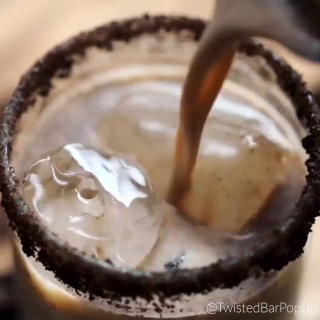 Combining vodka and oreos. Had it. It's amazing - 9GAG