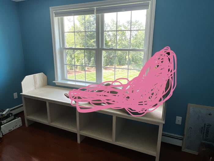 Looking for suggestions to make this into a cozy reading nook! - 9GAG