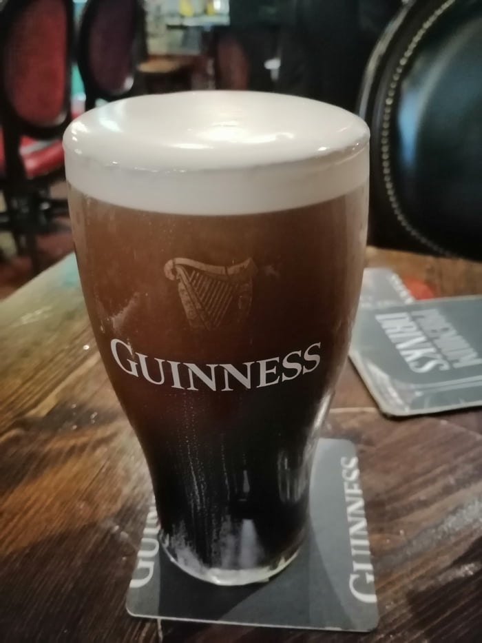 Cheers lads! Enjoying a Guinness in beautiful Dublin! - 9GAG