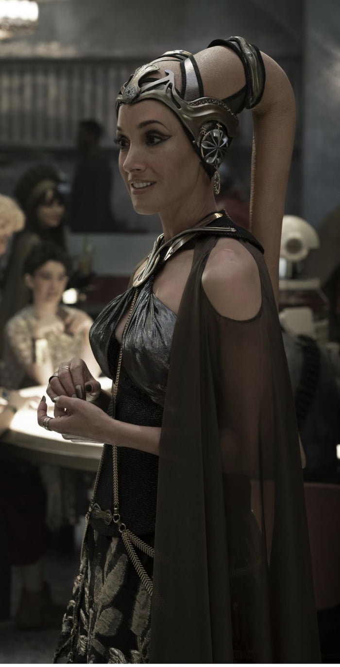 She’s 58. . . Still Flashdance hot. - 9GAG