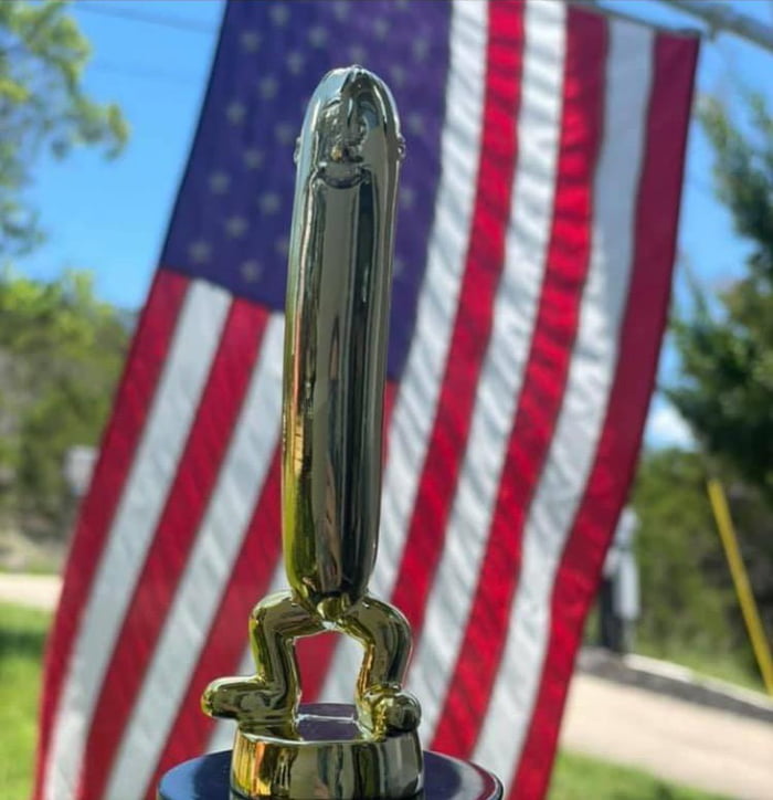 Trophy for hot dog eating contest - 9GAG