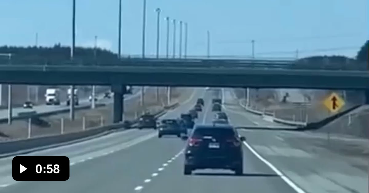 Tailgating a plane after emergency landing on freeway - 9GAG