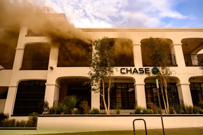 A burning Chase Bank in Pacific Palisades, January 8, 2025 - 9GAG